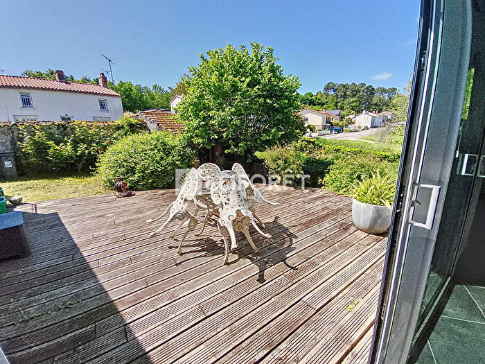 Maison à vendre - Le Poiré-sur-Vie - 5 pièces - 3 chambres