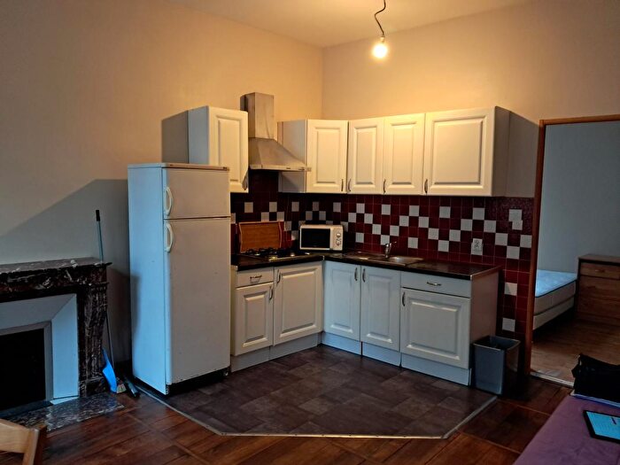 Appartement à louer - Blois, Centre-ville - 2 pièces - 1 chambre