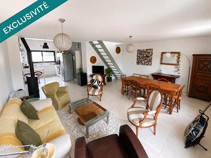 Villenave-d'Ornon, Chambéry, La Monnaie, Carbonnieux, Trigan : Maison 5 pièces à vendre