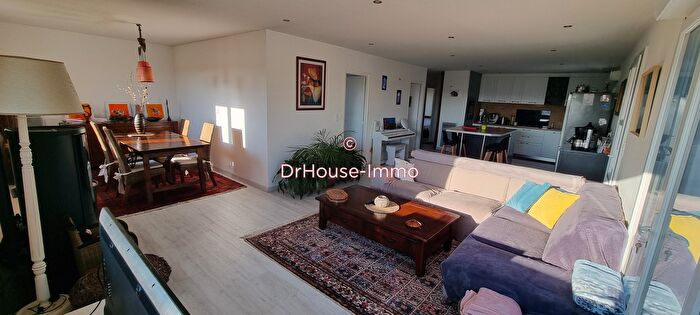 Maison à vendre - Saint-Denis-du-Payré - 5 pièces - 3 chambres