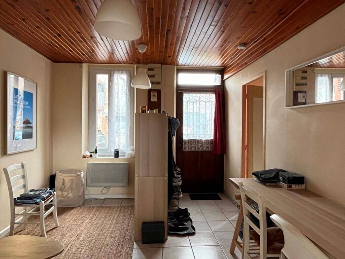 Maison à louer - Ligny-le-Ribault - 2 pièces - 1 chambre