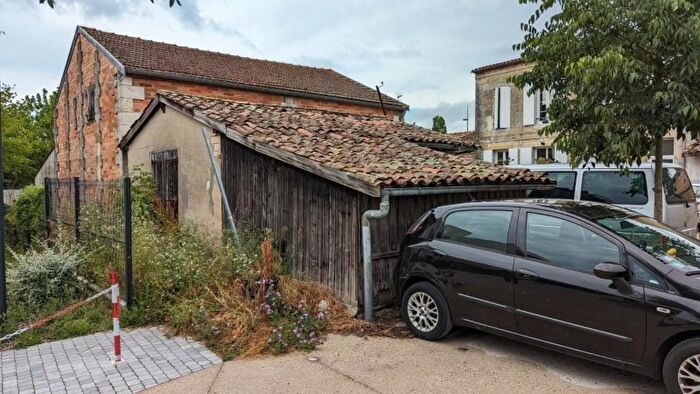 Maison 1 pièce à Saint-Médard-en-Jalles, Caupian, Cérillan, Hastignan, Issac, à vendre