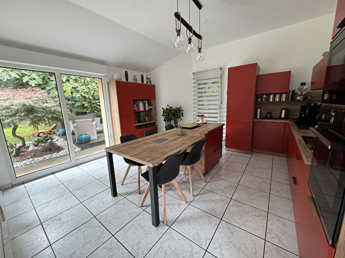 Maison à vendre - Belfort, Centre-ville, Fb de Montbéliard - 4 pièces - 2 chambres