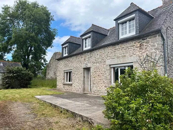 Maison à vendre - Plémy - 4 pièces - 3 chambres