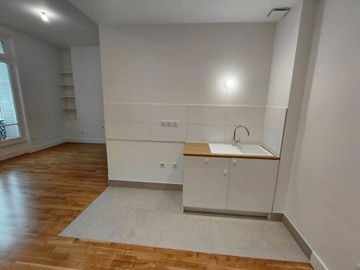 Appartement à louer - Porte Dauphine, Paris ème arrondissement - 1 pièce