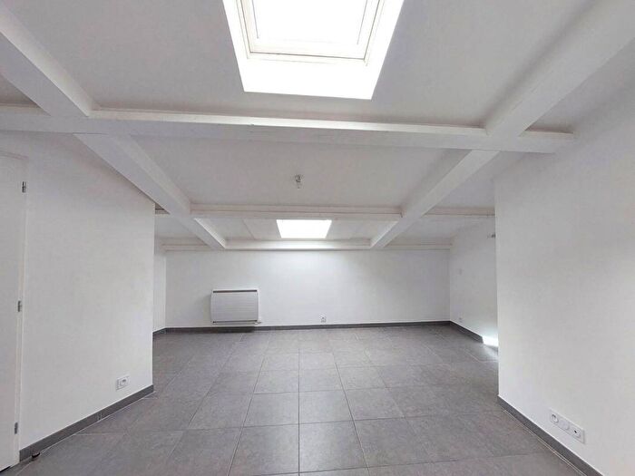 Appartement à louer - Intra Muros, Manosque - 1 pièce