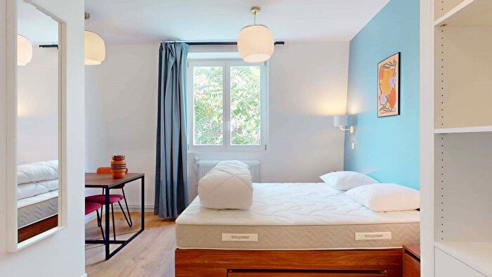 Moulins, Lille : Appartement 1 pièce à louer