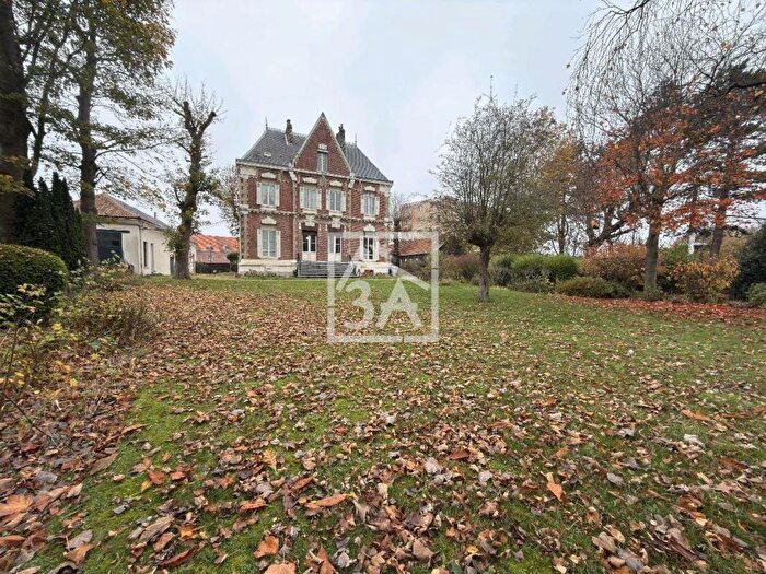 Maison à vendre - Calais - 12 pièces - 8 chambres