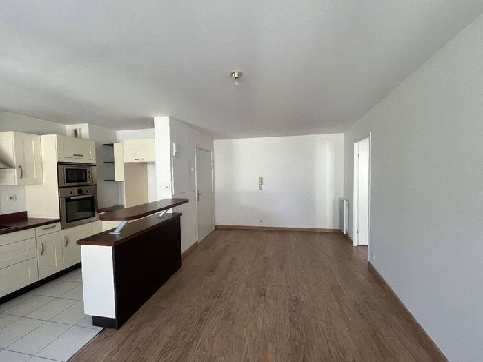 Centre Ville, Brétigny-sur-Orge : Appartement 2 pièces à louer