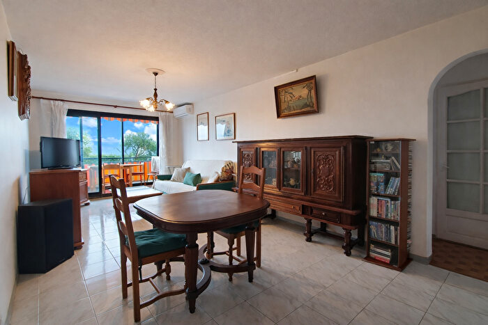 Appartement à vendre - Antibes, Rastines, Super Antibes, Laval, La Fontonne - 3 pièces - 2 chambres