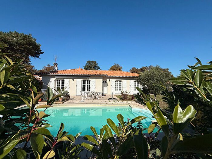 Maison à vendre - Parempuyre - 6 pièces - 4 chambres