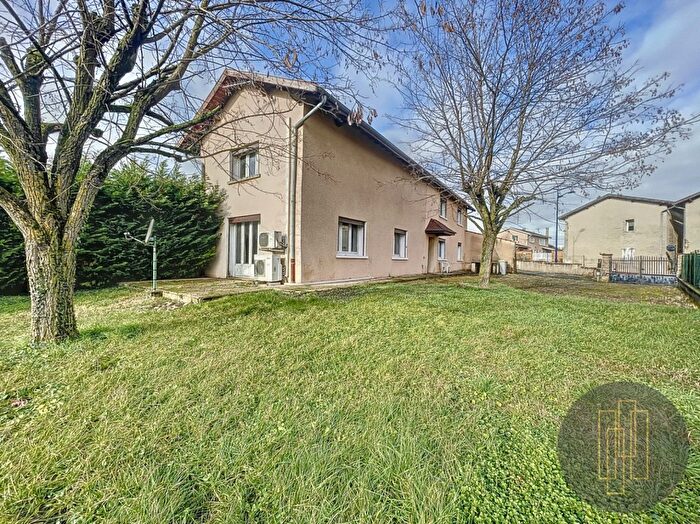 Maison à vendre - Colombier-Saugnieu - 6 pièces - 4 chambres