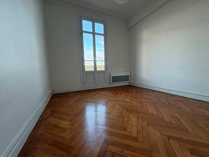 Appartement à louer - Vernier, Nice - 2 pièces - 1 chambre