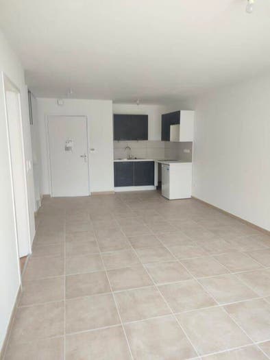 Centre Ancien, Lucé : Appartement 2 pièces à louer