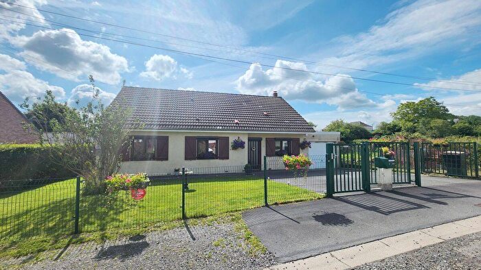 Maison 4 pièces à louer à Sains-du-Nord
