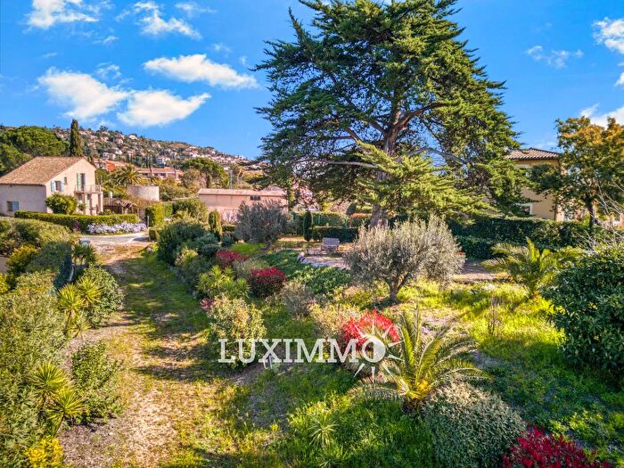 Mandelieu-la-Napoule, Minelle - Maison 5 pièces à vendre