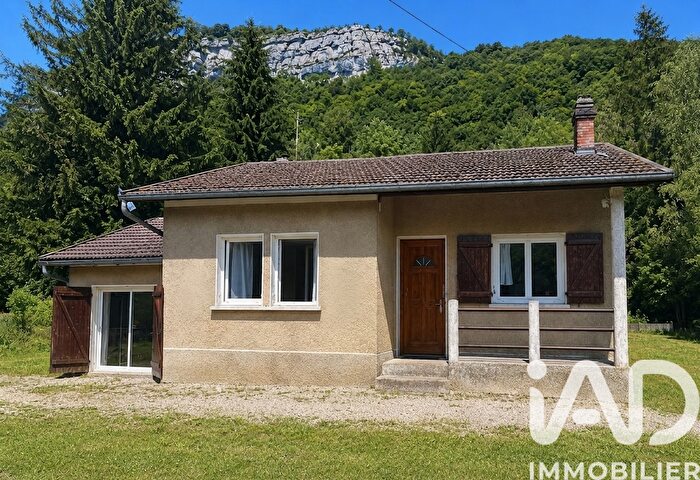 Maison 4 pièces à Matafelon-Granges, à vendre