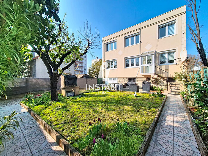 Maison à vendre - Alfortville, Zola Carnot, Alouettes, Val de Seine - 6 pièces - 3 chambres