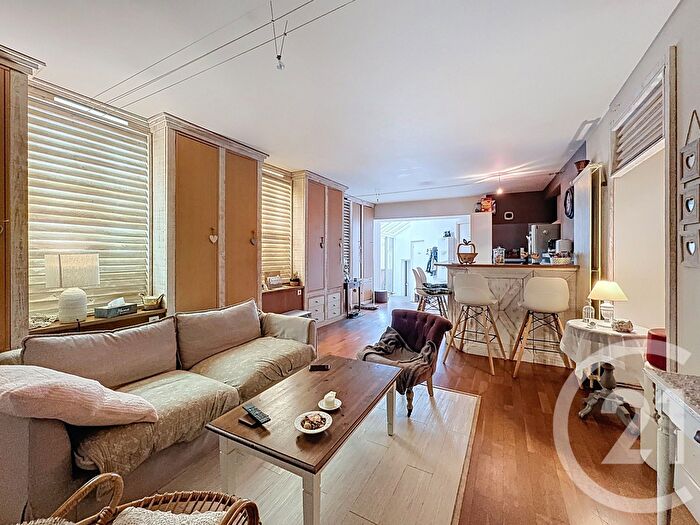 Appartement à vendre - Chaumont, Centre-ville, Faubourg - 3 pièces - 2 chambres