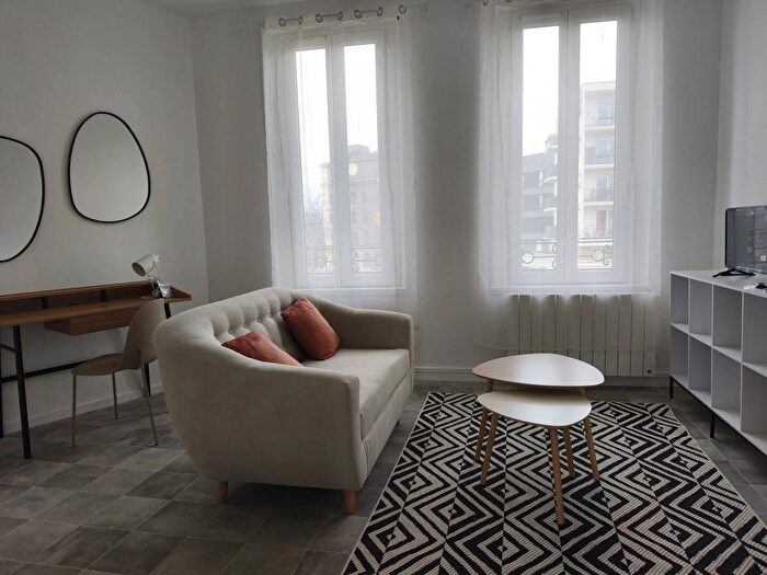 Appartement à louer - Saint Julien, Le Petit-Quevilly - 2 pièces - 1 chambre