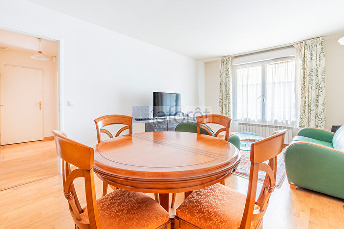Longjumeau, Gare, Marché : Appartement 2 pièces à vendre