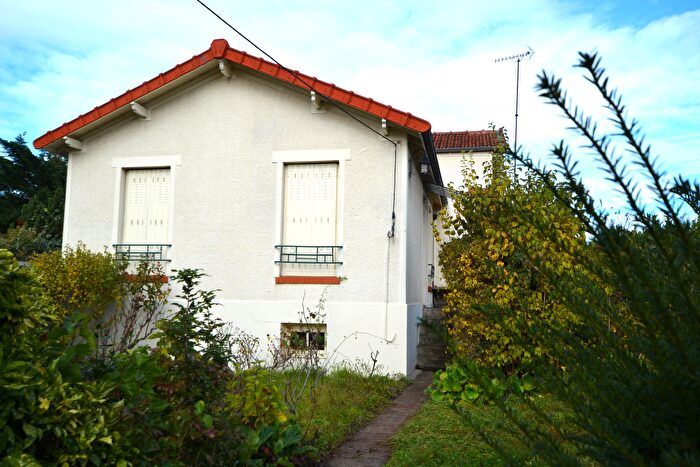 Maison 6 pièces à Neuilly-Plaisance, Eglise, Gare, à vendre