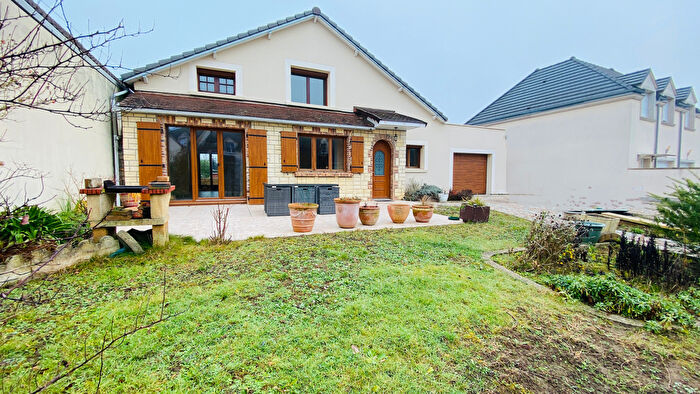 Maison à vendre - La Ville-du-Bois - 6 pièces - 5 chambres