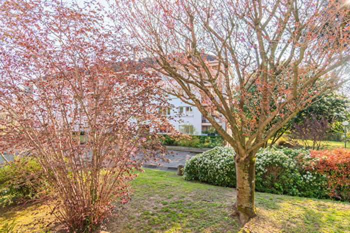 Appartement à vendre - Montmorency, Centre Montmorency - 5 pièces - 3 chambres