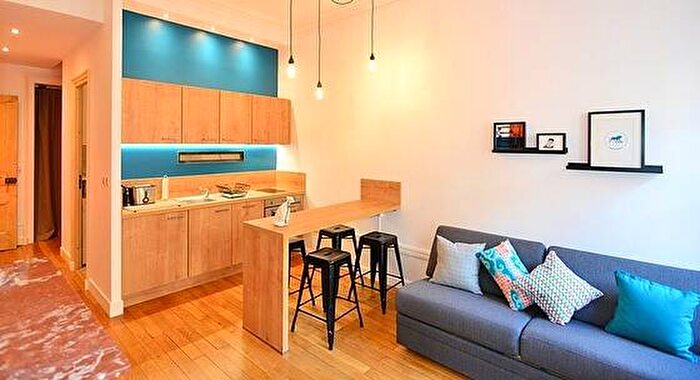 Appartement à louer - Guillotière, Lyon ème arrondissement - 2 pièces - 1 chambre