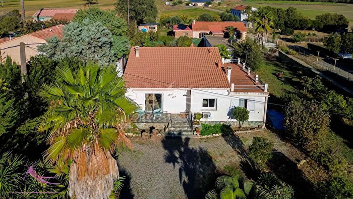 Maison à vendre - Aléria - 5 pièces - 3 chambres