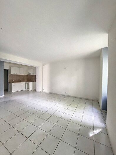 Appartement à louer - Avignon - 3 pièces - 1 chambre