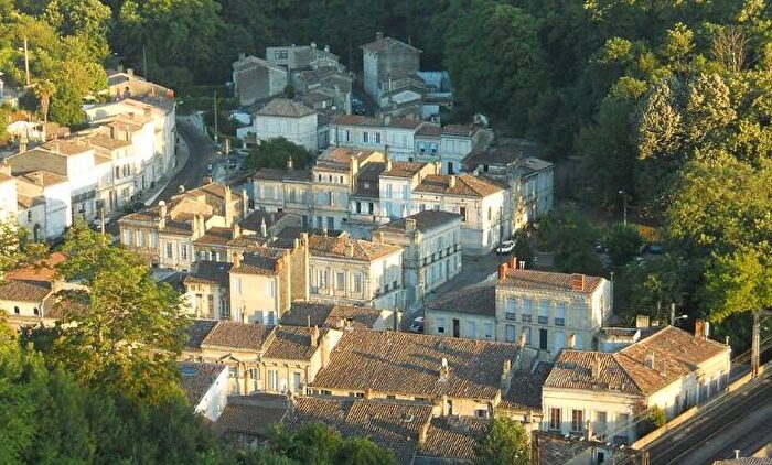 Maison à louer - Lormont - 4 pièces - 3 chambres