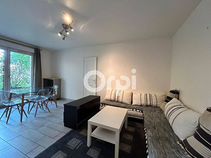Appartement à louer - Saphir, Longjumeau - 2 pièces - 1 chambre