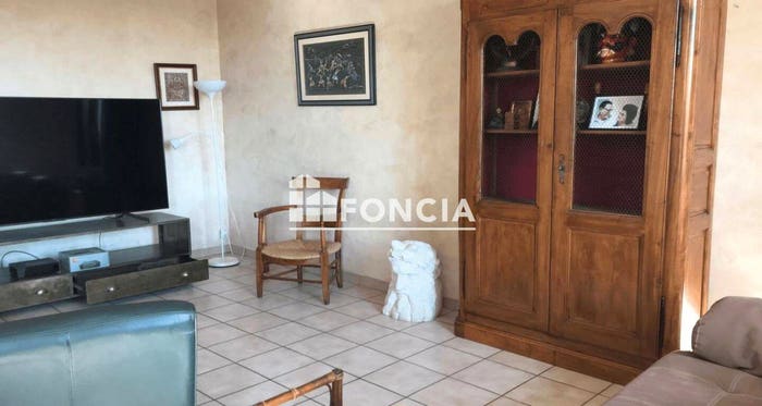 Zone Périphérique Urbaine, Carpentras - Appartement 4 pièces à louer