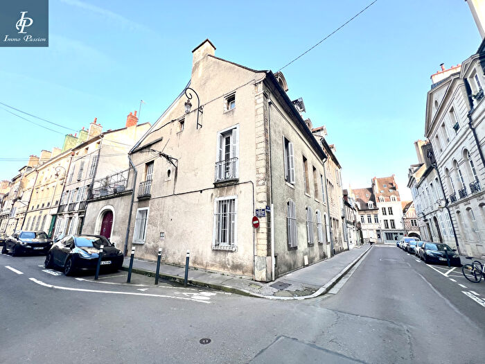 Appartement à vendre - Dijon, Centre-ville - 8 pièces - 6 chambres