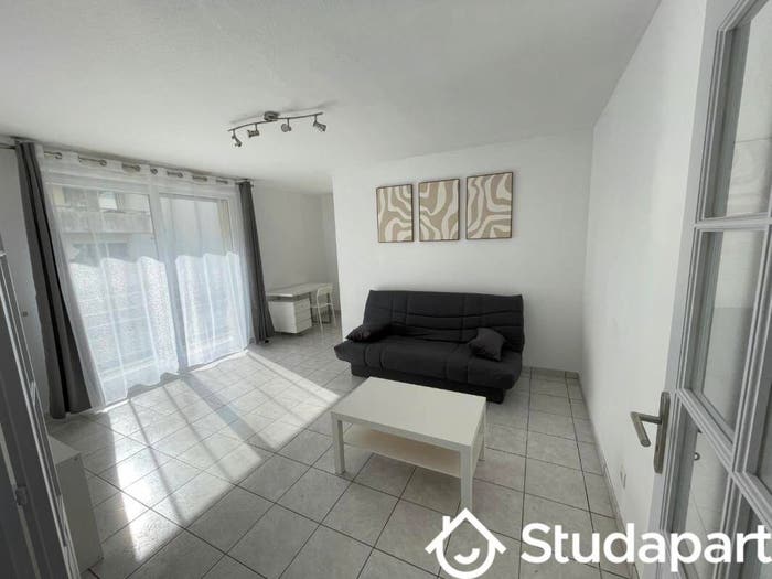 Koenigshoffen Ouest-Centre Est, Strasbourg : Appartement 2 pièces à louer