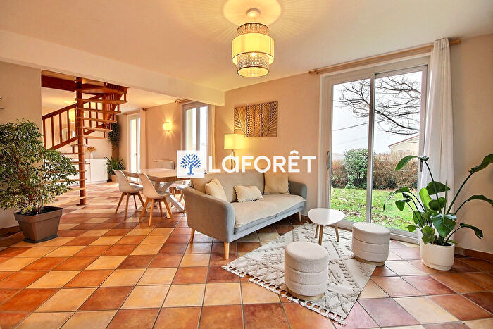 Maison à vendre - Chagnon - 6 pièces - 5 chambres