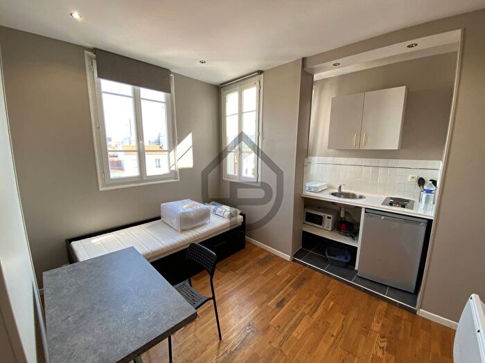 Agent Sarre-Centre-Les Vallées-La Garenne, Colombes - Appartement 1 pièce à louer