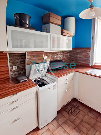 Appartement 1 pièce à Suresnes, Liberté, à vendre