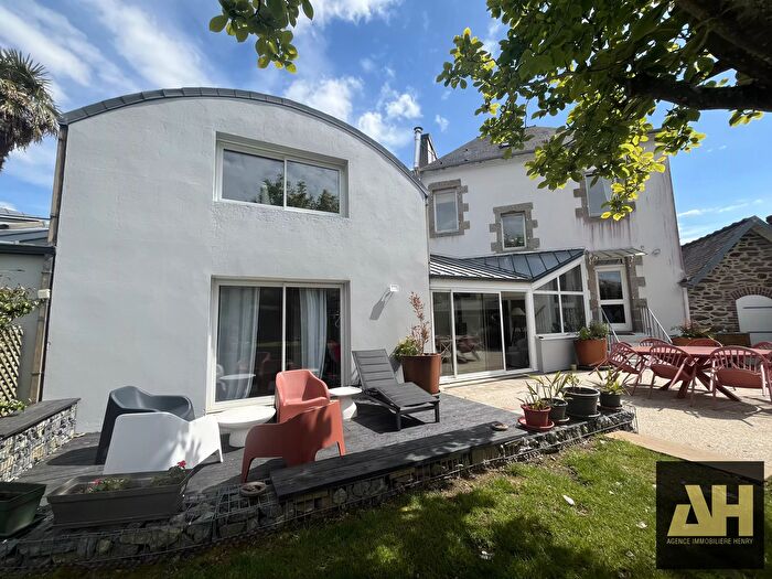 Maison 8 pièces à vendre à Le Relecq-Kerhuon