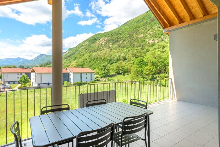 Vif : Appartement 4 pièces à vendre