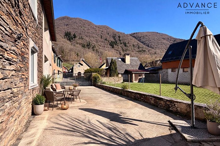 Salles-et-Pratviel : Maison 8 pièces à vendre