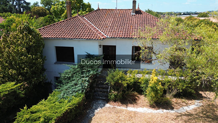Sainte-Bazeille : Maison 5 pièces à vendre