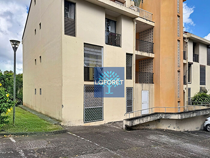 Appartement à louer - Fort-de-France - 3 pièces - 2 chambres