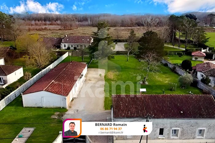 Maison à vendre - Bergerac - 9 pièces - 6 chambres