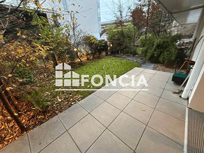 Appartement à louer - Chemins des Vignes, Issy-les-Moulineaux - 2 pièces - 1 chambre