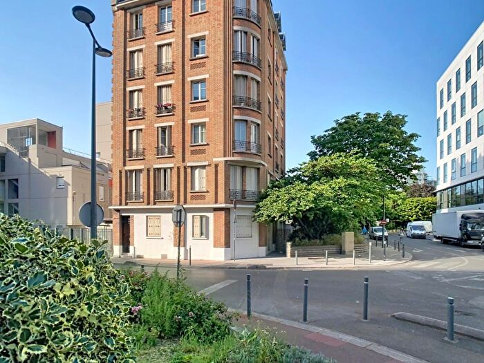 Appartement 2 pièces à Saint-Ouen, Pasteur, Zola, à vendre