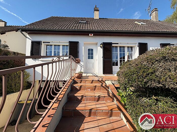 Maison 5 pièces à vendre à Bornel