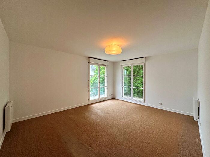 Appartement 4 pièces à louer à Plateau-Mont Valérien, Rueil-Malmaison