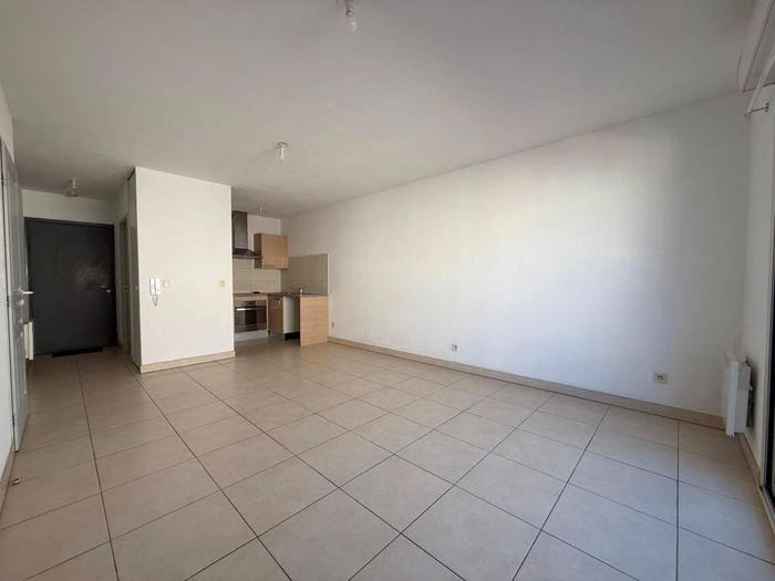 Les Remparts-Lunette, Perpignan : Appartement 2 pièces à louer